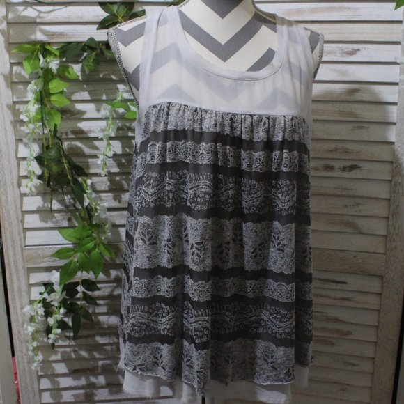 Mystree | Tops | Mystree Greywhite Tank 29 | Poshmark